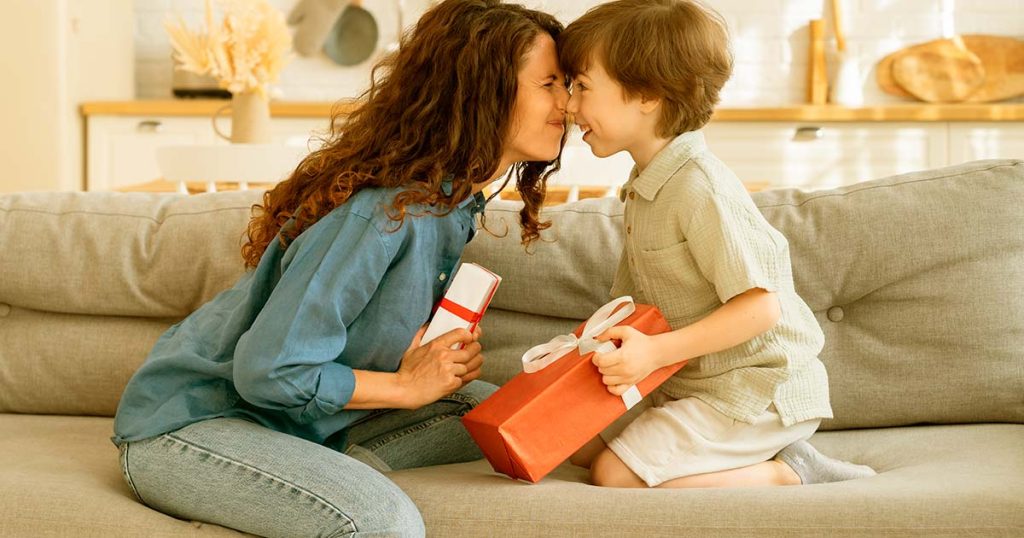 20 ideas para regalar arte a Mamá